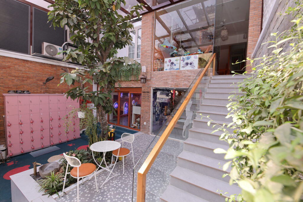 Lambo Kids Cafe - LAMBO KIDS